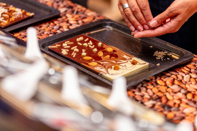 Tasty chocolate experiences to enjoy in Switzerland | Holidays to ...